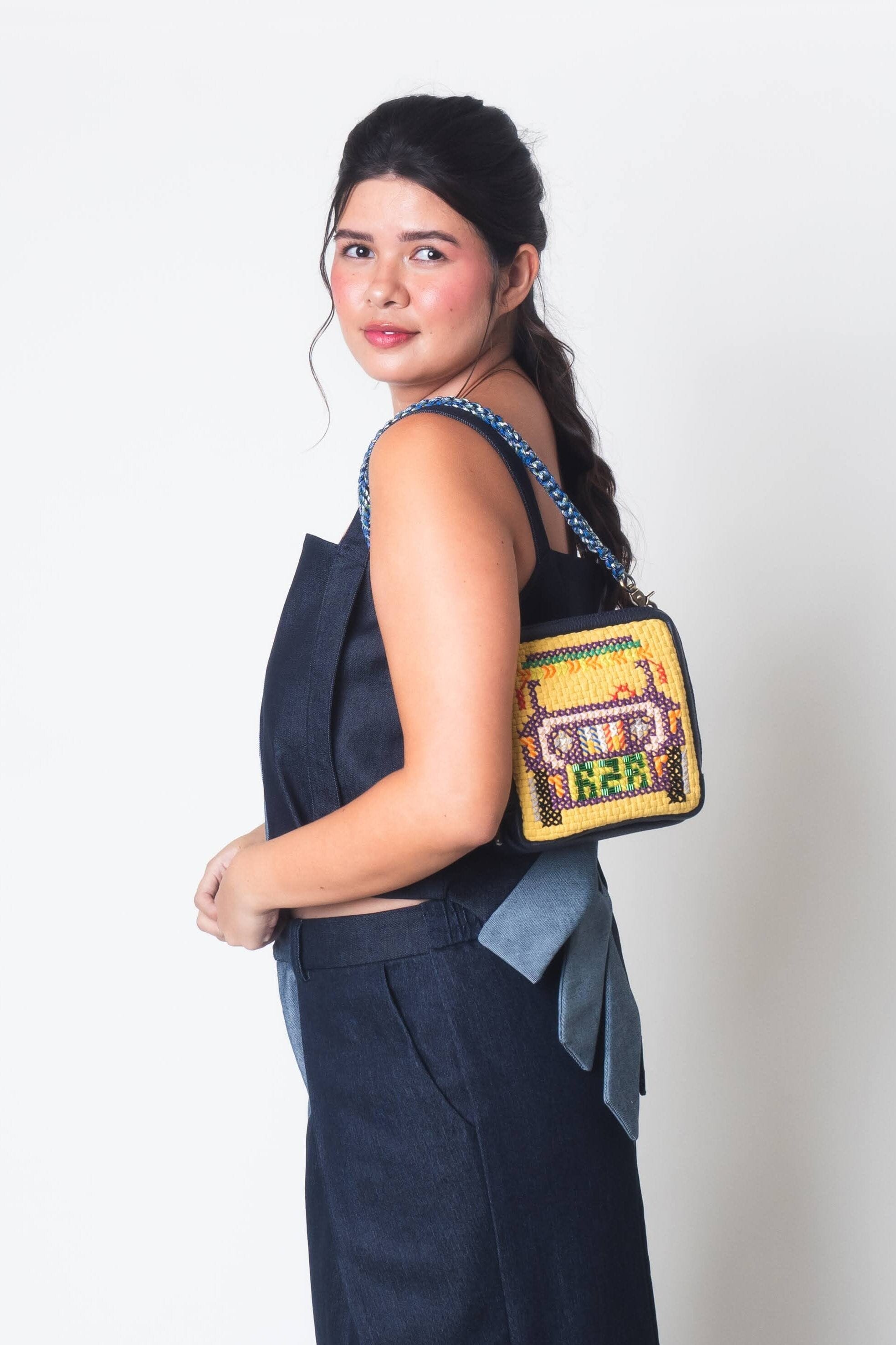 Biyahe Baunan Navy & Yellow