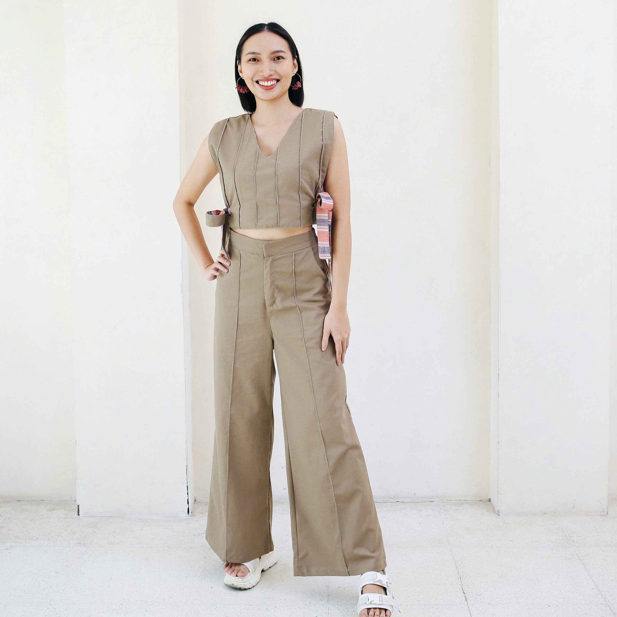 [SAMPLE] Pin Tucks Pants Brown