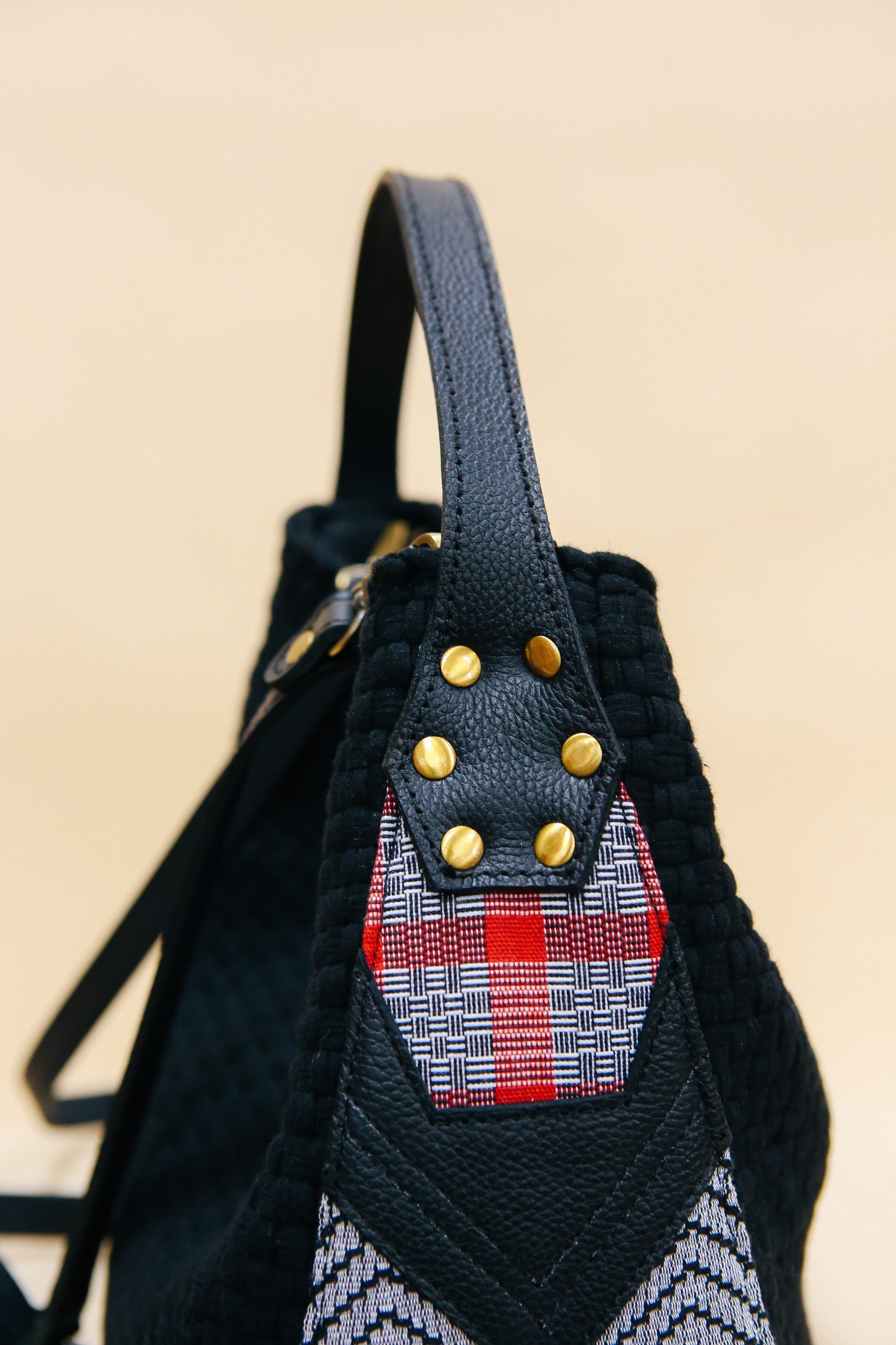 Buslo Mini Medley Black Binetwagan